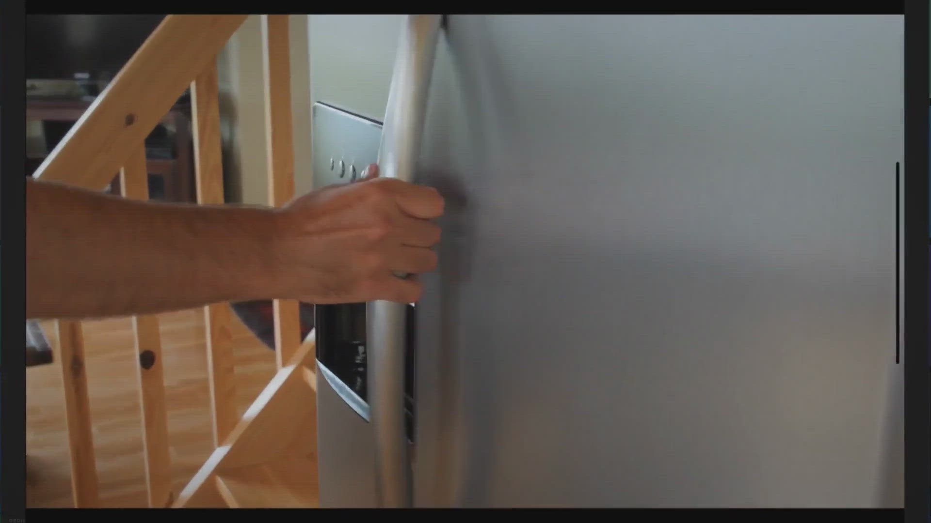 10 Reasons Why Your Freezer Is Leaking Water (How to Fix)